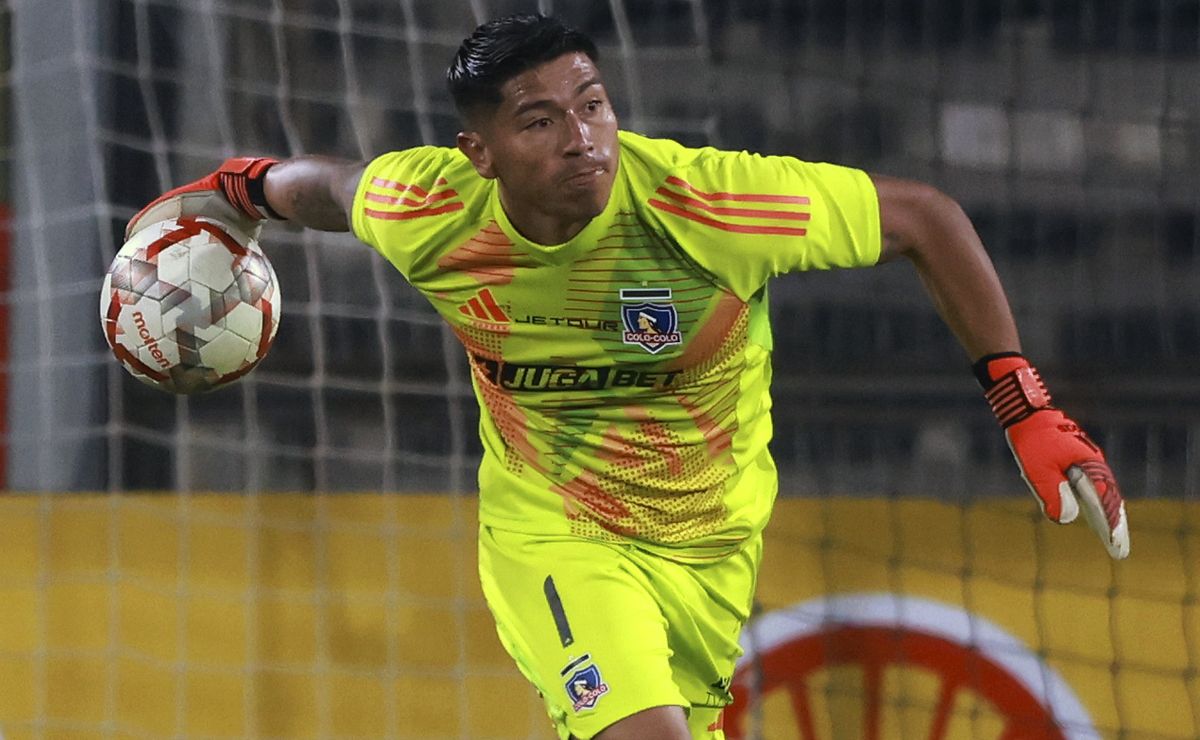 Jorge Almirón aclara el arco de Colo Colo vs. Racing: ¿Cortés o De Paul?