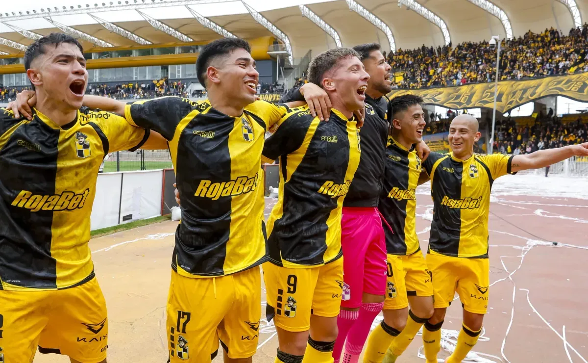 Coquimbo hace la gran "Francisco Salinas" y ficha a crack de Primera B