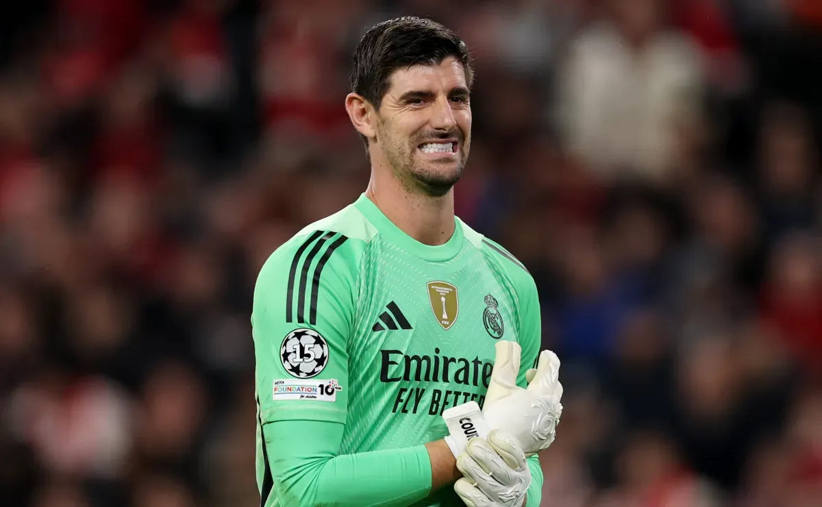 Courtois sofre lesão no Real Madrid e será avaliado na data FIFA