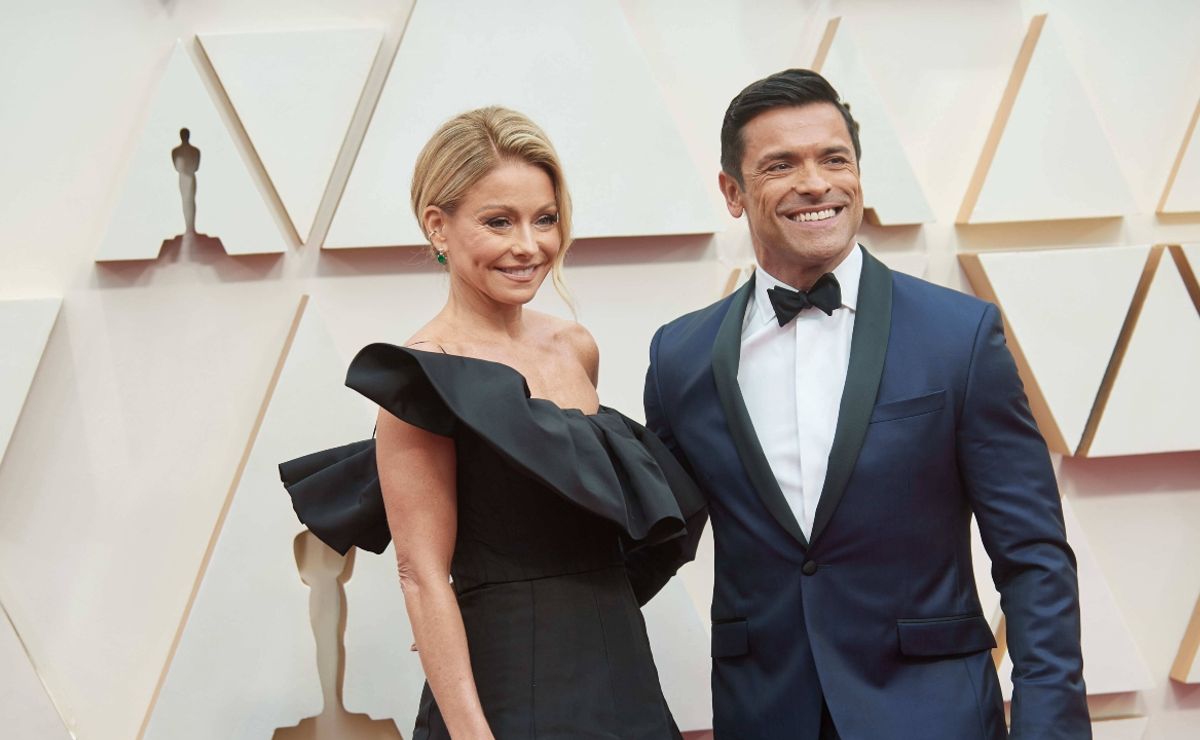 Kelly Ripa becomes co-owner of Italian soccer club - World Soccer Talk