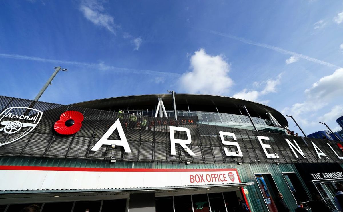 Arsenal Emirates Stadium At Night