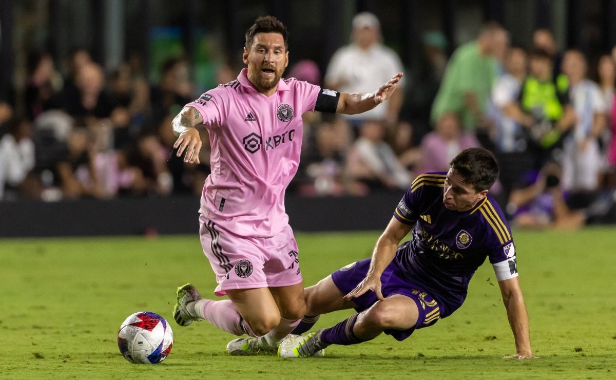 Orlando City coach: Messi deserved red in Miami win