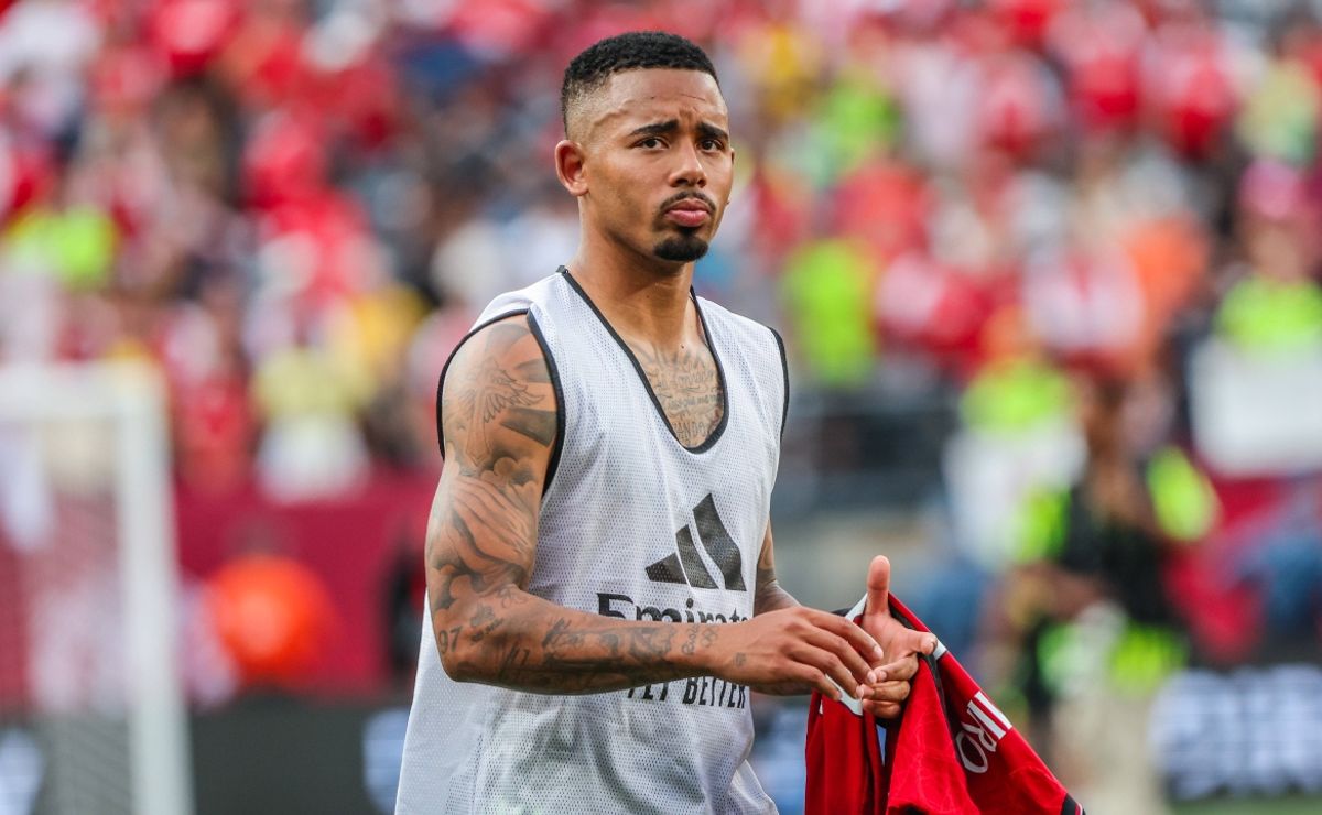 Arsenal loses key squad member for Premier League start