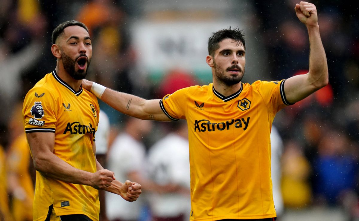 Wolves stun Manchester City in counterattacking masterclass