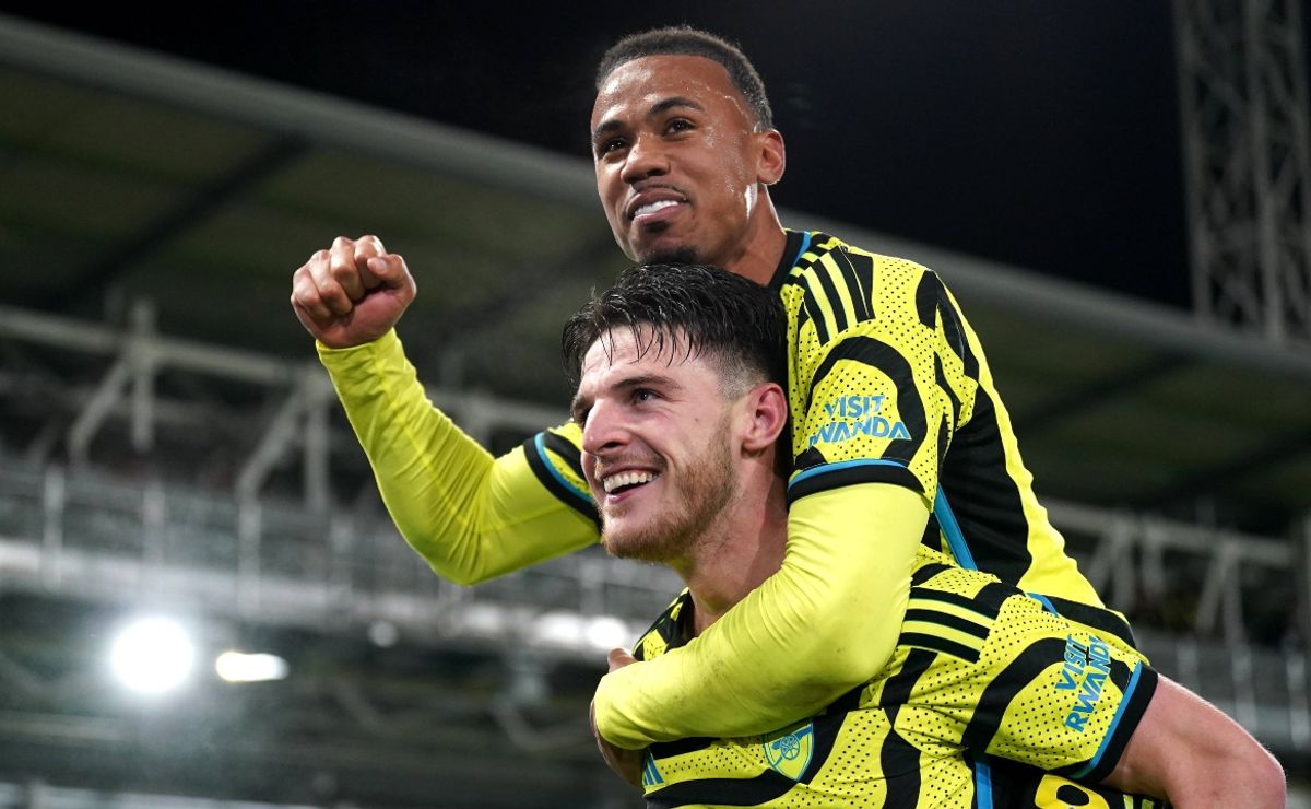 Arsenal tops Luton with dramatic late goal from Declan Rice