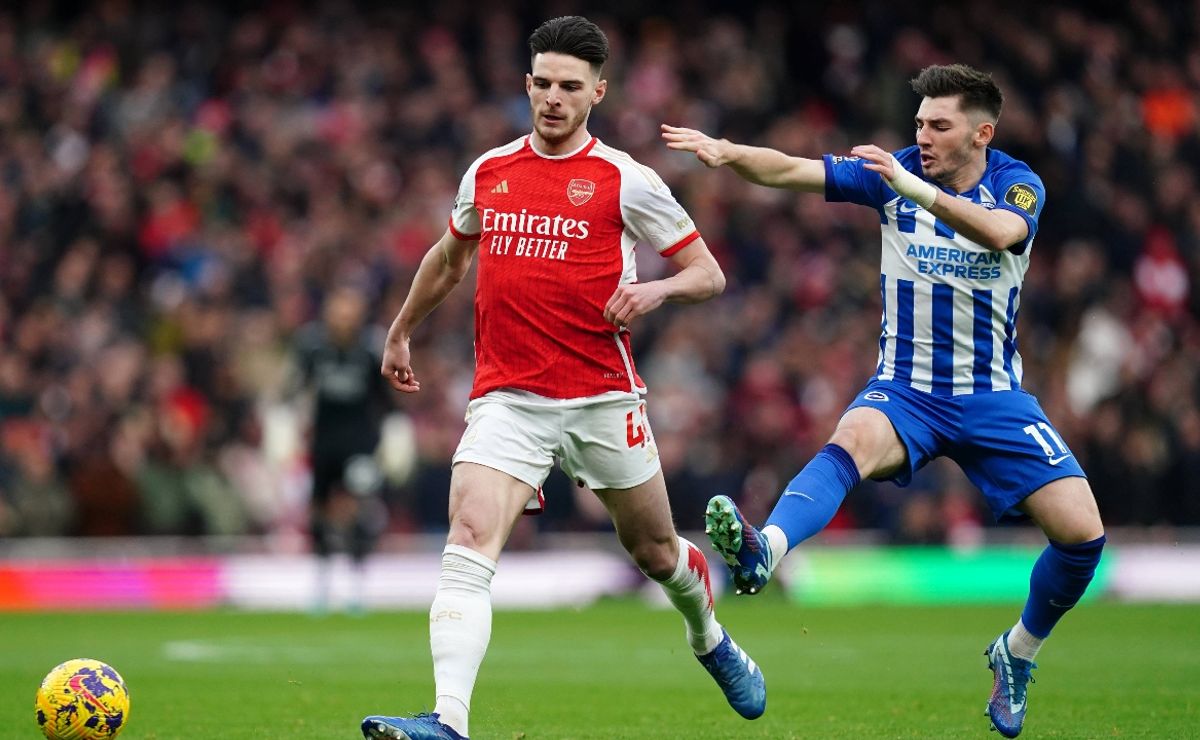 Arsenal score twice in second half to sink Brighton - World Soccer Talk
