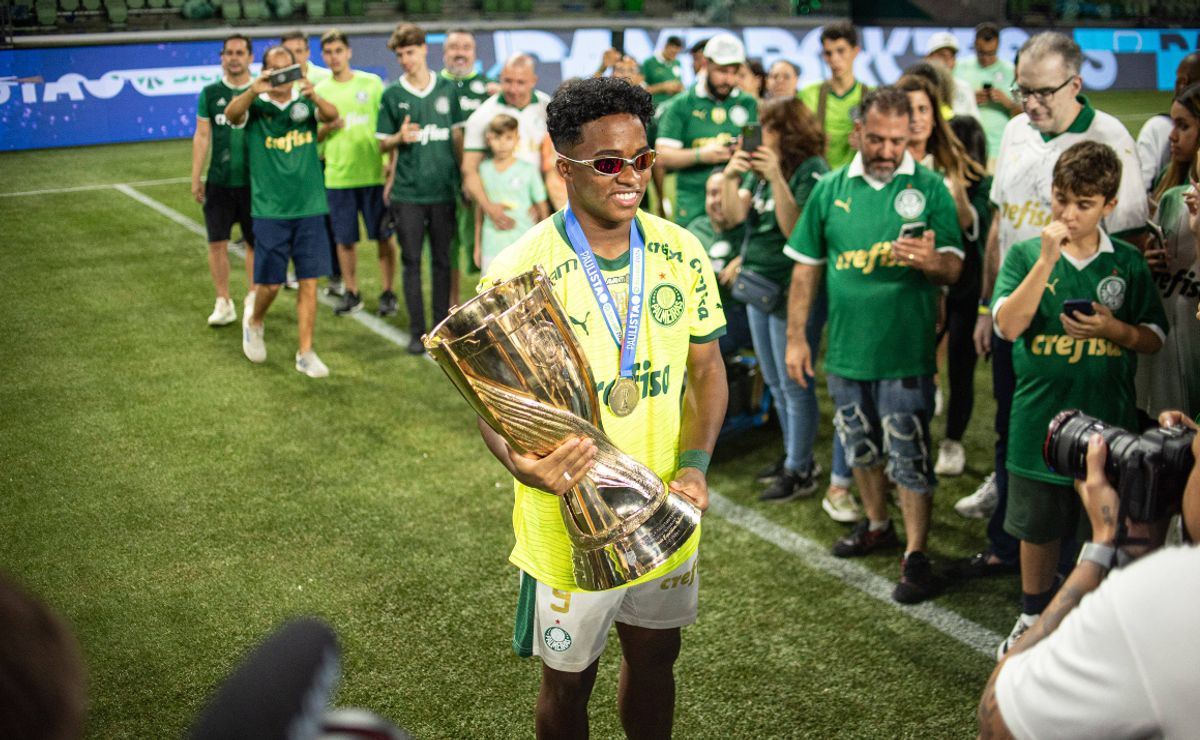 Bizarre: Endrick's peculiar relationship 'contract' with girlfriend