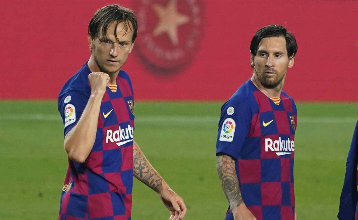 Ex-Barca star cast doubt on Messi's leadership and drive at club