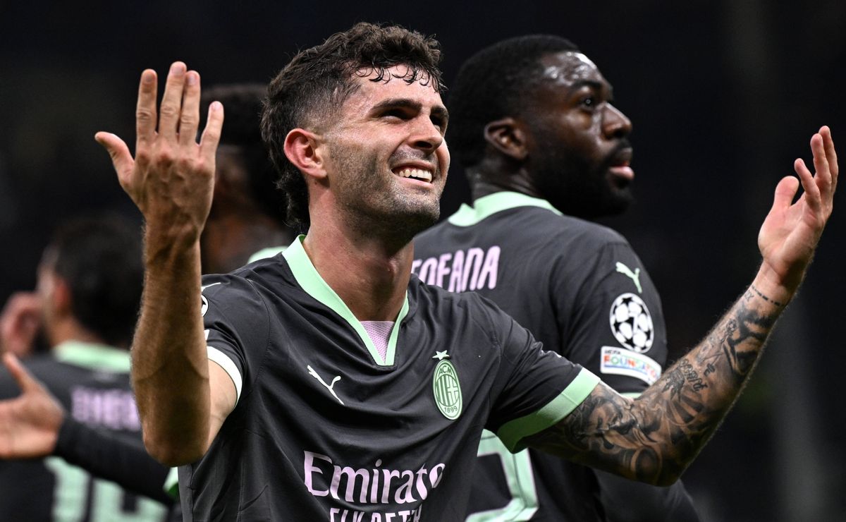 Pulisic scores goal directly from corner kick in Milan's UCL win