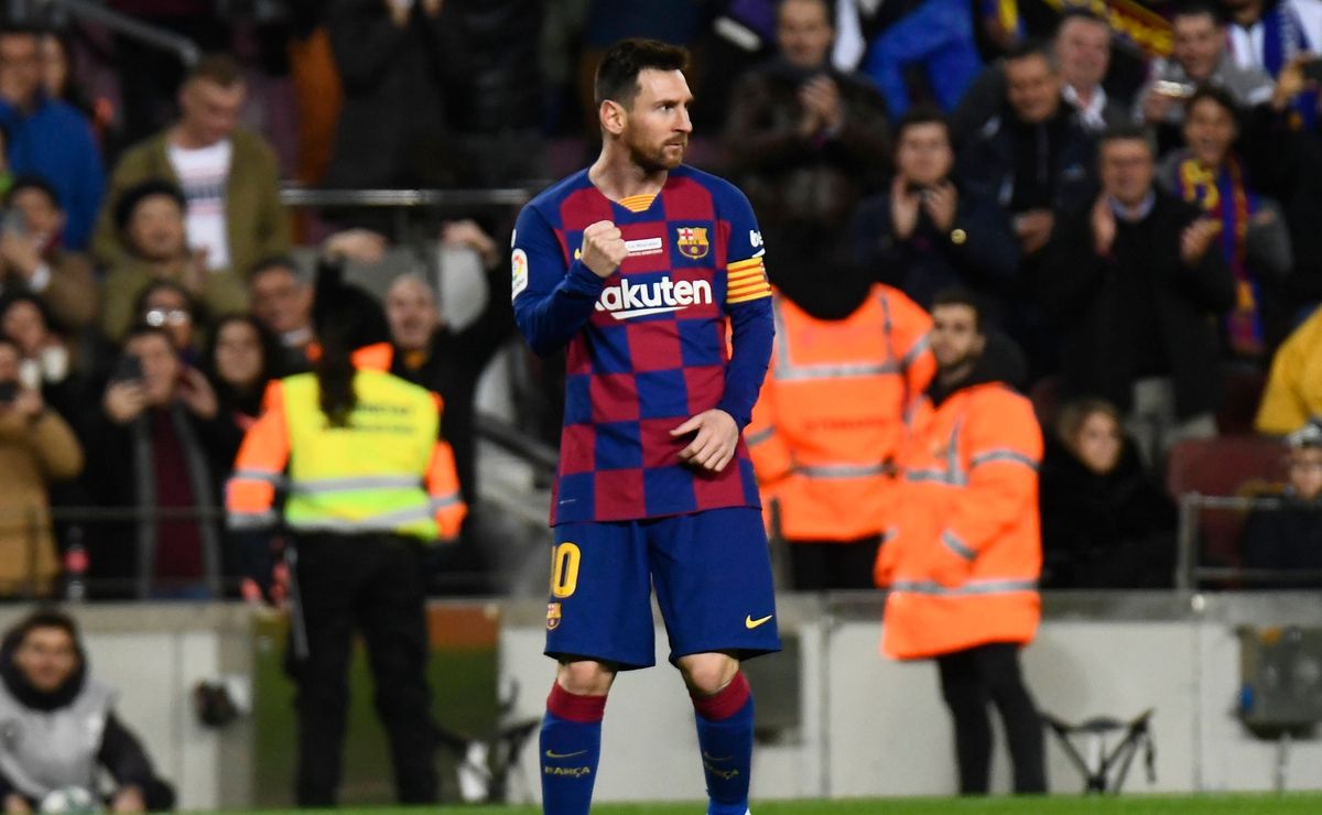 Could Lionel Messi lose a record from his time at Barcelona and in La ...