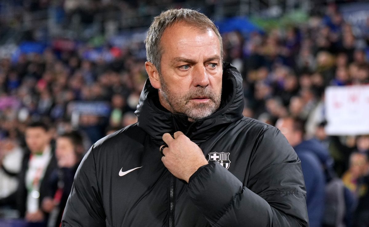 Coach Hansi Flick addresses contract situation with Barcelona ahead of ...