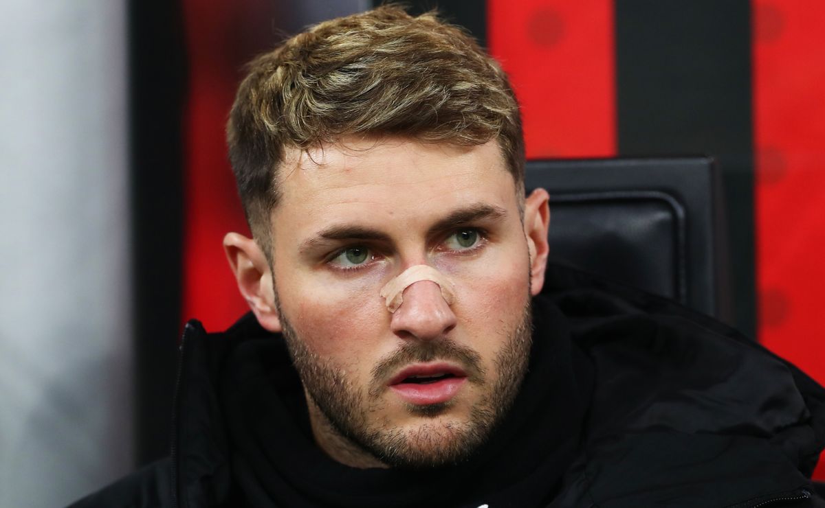Santiago Gimenez’s nose band: The hidden reason behind Milan star’s ...