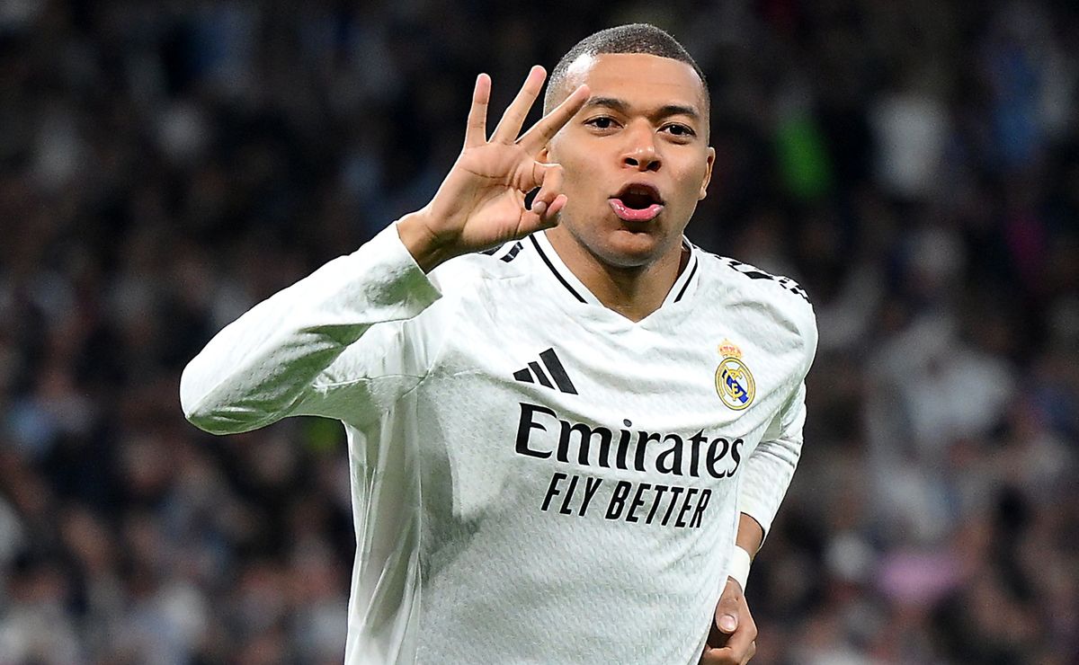 Kylian Mbappé matches Lionel Messi's record against Manchester City in ...