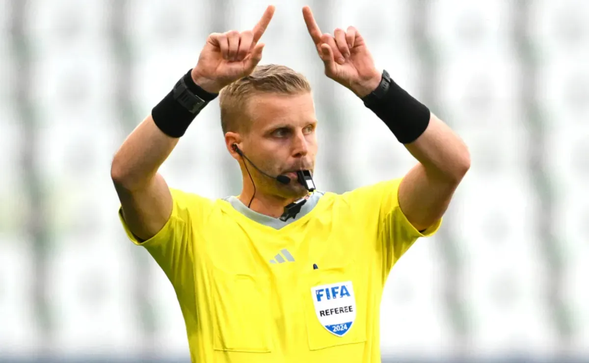 What is FIFA’s new green card and how will it work? U-20 World Cup ...